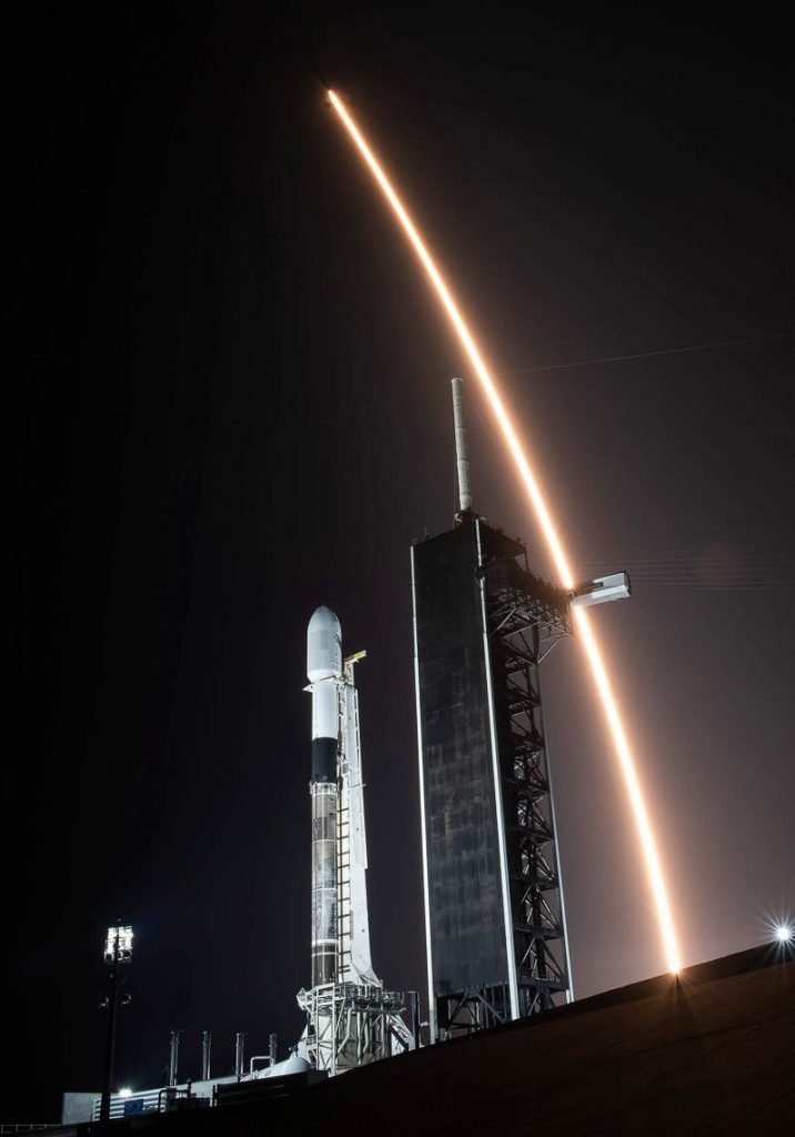 „Sabbernder Idiot“: Musk zu Polens Außenminister - COMPACT