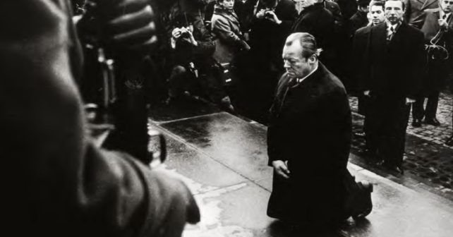 Brandts Kniefall vor Warschau - COMPACT