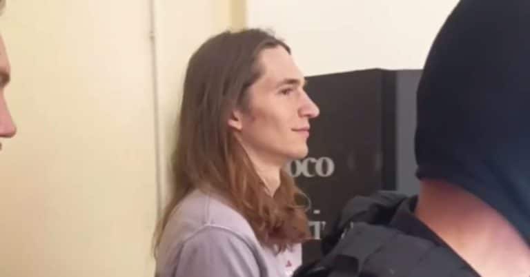 Audienz bei Hammerbanden-Maja - COMPACT