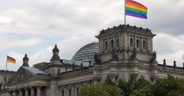 Bundestag: Keine Regenbogenflagge zum CSD - COMPACT